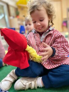 10 Benefits of using Puppets in our classrooms - Una finestra oberta
